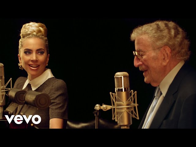 Lady Gaga despierta sospechas de embarazo; imágenes confirmarían rumores