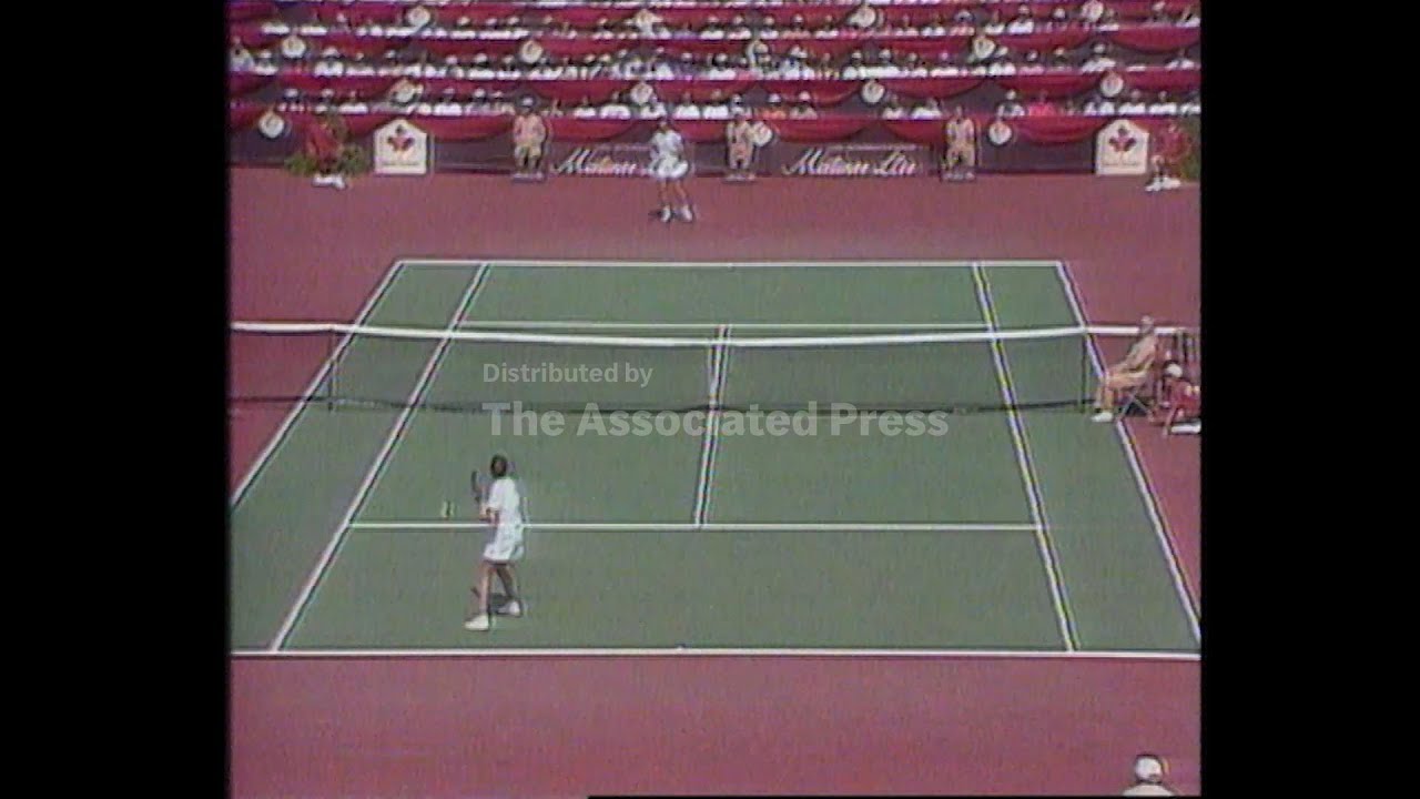 USA: MONICA SELES GRUNTING