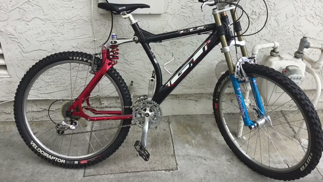 1998 GT LTS 3000 DS full suspension mountain bike.