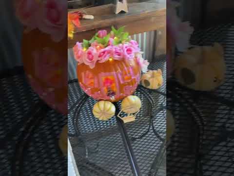 Pumpkin carving contest pick a winner and Winner a prize
