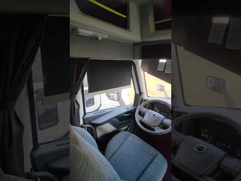 2025 Volvo VNL860 sunshades #volvotrucks #vnl #modern #diesel