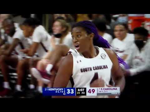 South Carolina women's b-ball's Aliyah Boston grabs rebound, scores in paint vs. Kentucky