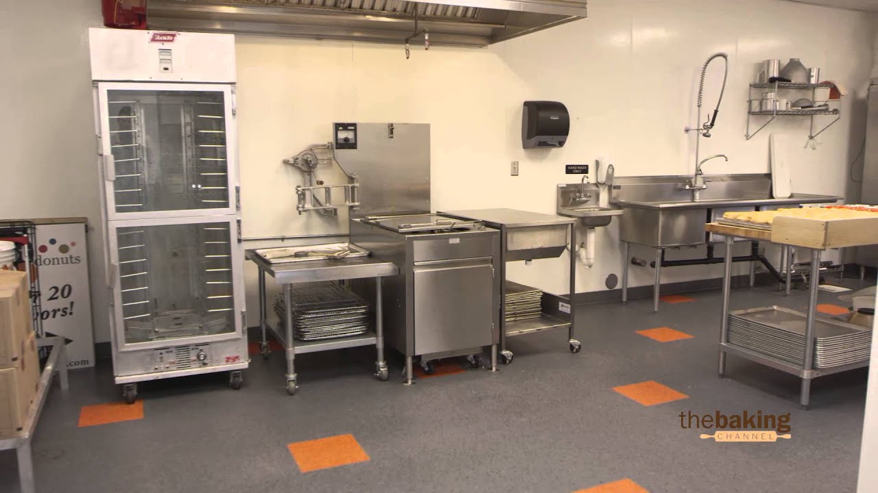 Keeping a Clean and Organized Bakery