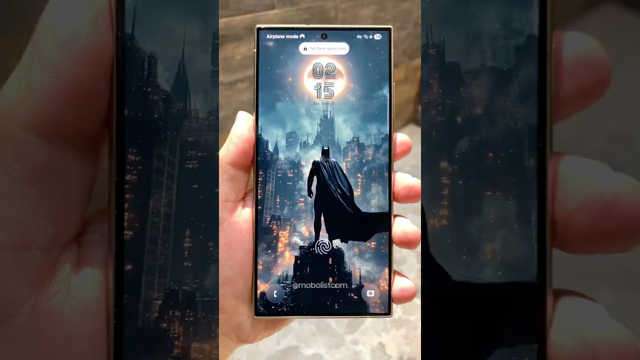 Galaxy S24 Ultra: Stunning Batman Live Wallpaper in Action!