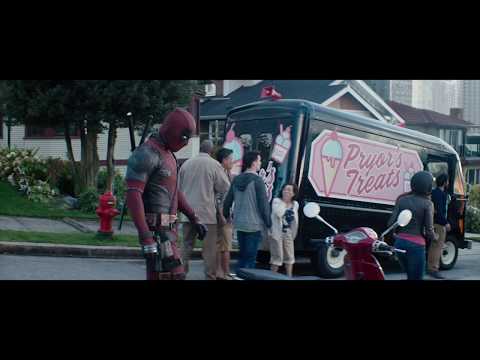 Deadpool 2: Piaggio Vespa Primavera Chase