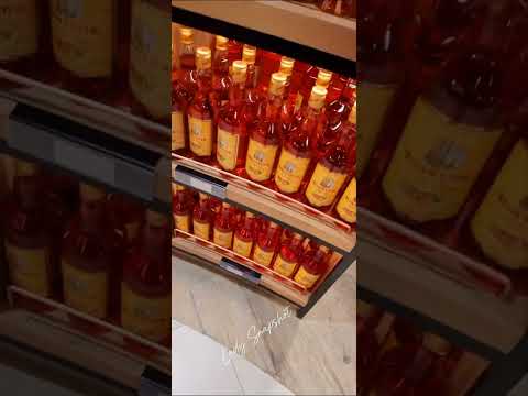 Montego Bay airport is the best airport in jamaica when it comes down to DUTY-FREE LIQUOR 😍🍾