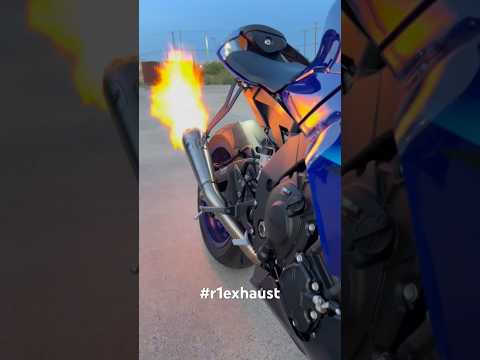 2024 Yamaha R1 🏍️💨 with Arrow Pro Race 3/4 cat delete system! 🔥 #yamahar1 #exhaust #delete