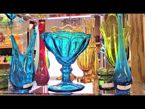SHOP WITH US (Part 2) for Vintage Retro MCM Collectibles at HUGE ANTIQUE MALL of ROGERS, MN!