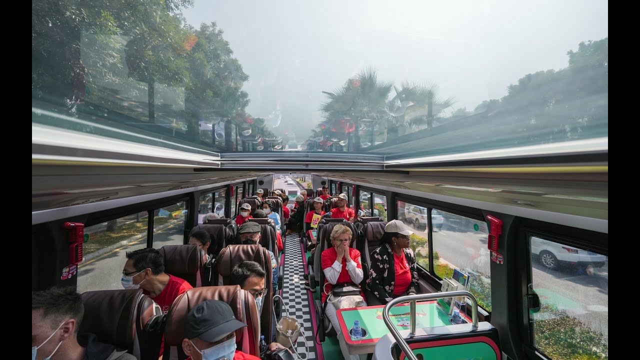 Discover Shenzhen | Expats learn about city culture via bus tour