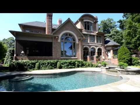 8270 Jett Ferry Road, Sandy Springs, GA 30350 (Chattahoochee Run)