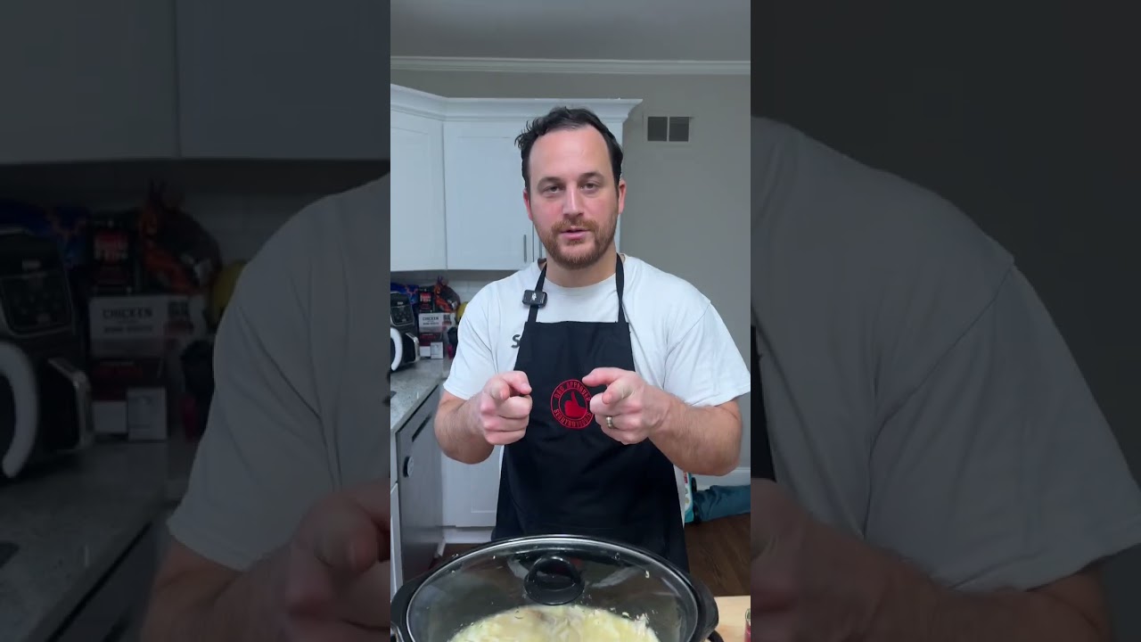 Crockpot Creamy Chicken & Bacon Potato Soup! 🤤