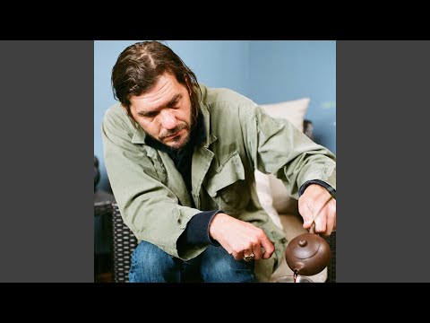 Oliver Ray “Best Game In Town” – Listen – Americana UK