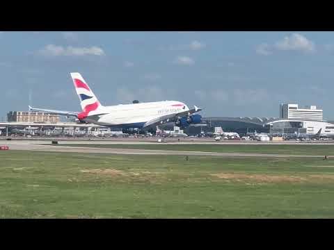 British Airways : Airbus A380 with 4 engines - Captured landing #airbusa380 #britishairways #fly