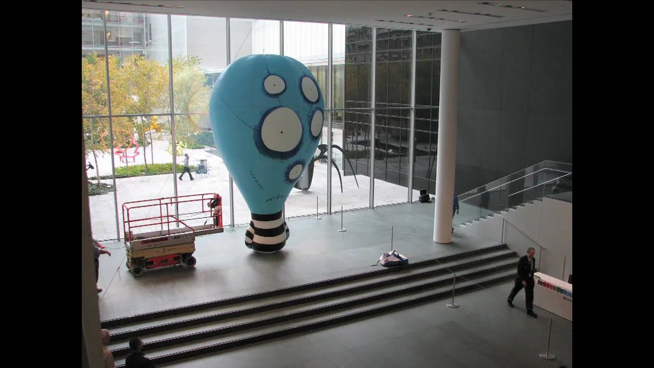 Behind the Scenes: Tim Burton: BALLOON BOY