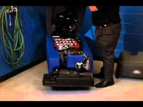 Windsor® Commodore DUO Basic Extractor - 225 AH | Ocean Janitorial