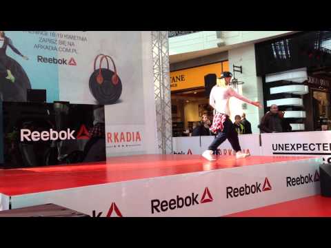 "Wiggle Wiggle" dance class at Unexpected Fitness by Reebok - Ania Wojcieszek