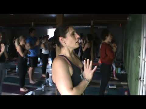 Power Yoga Buffalo (640x480)