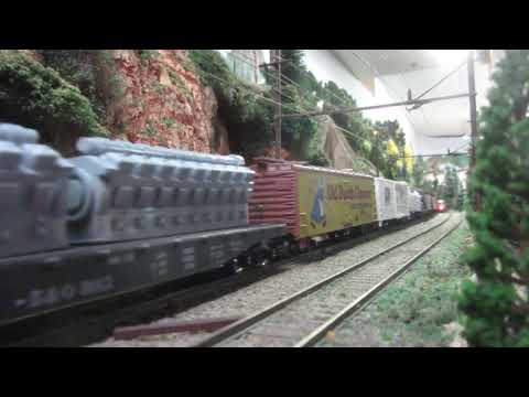 Great Northern Railway: B&M T1b 2 8 4 Berkshire 20 car freight at Marias pass