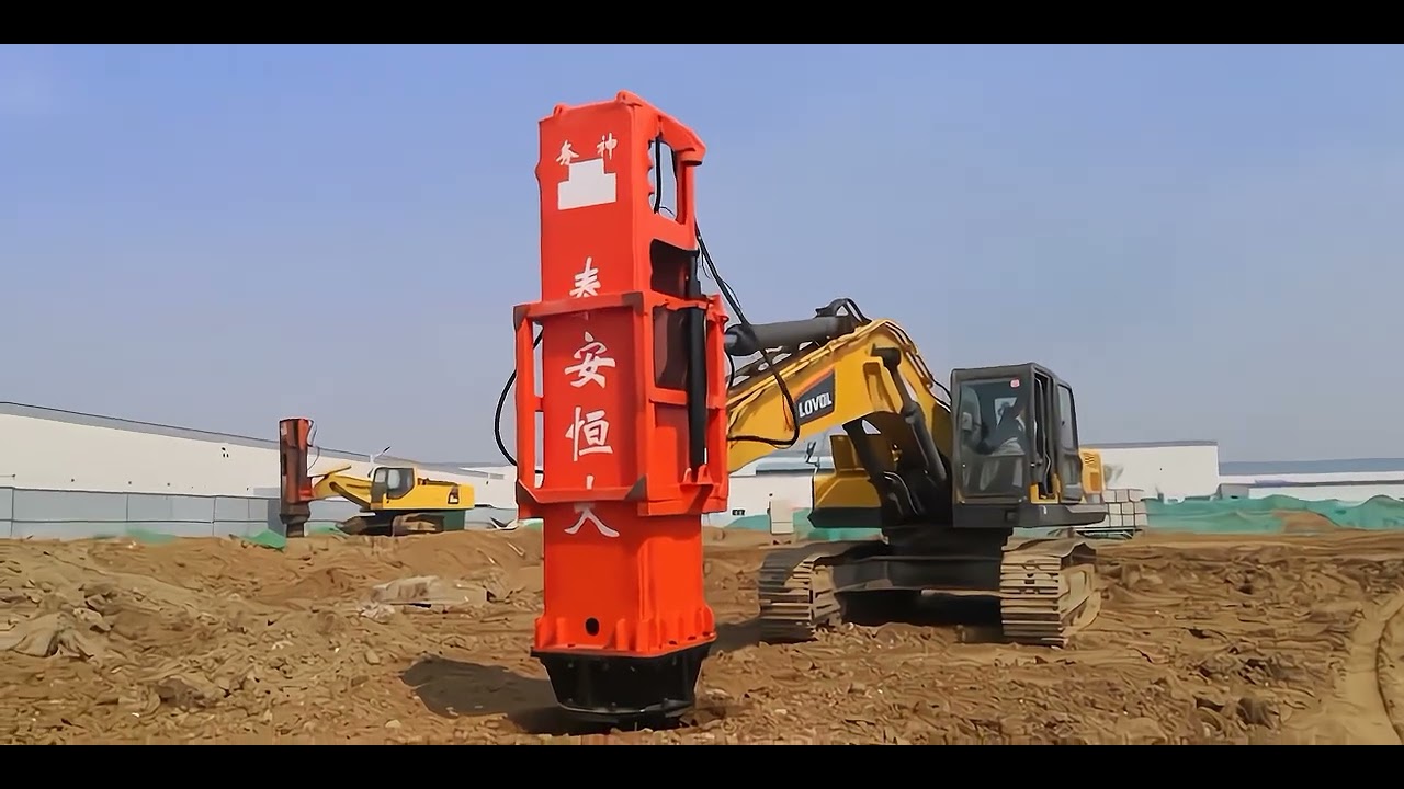 What is the difference between static and dynamic compaction?