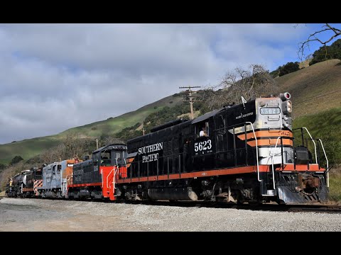 Golden Gate Railroad Museum Locomotive Move Featuring: SP 2472, 3194 and 1487!