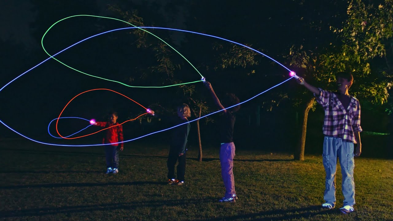 Loop Lasso NANO – The Glow Toy EVERY Kid Wants!