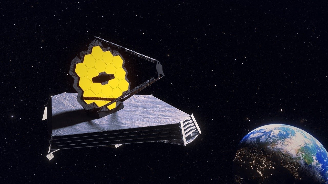 Webb reveals early-universe prequel to huge galaxy cluster