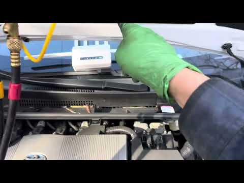 PRIUS PRIME OPEN SOLENOIDS AND EXPANSION VALVES preparation for recharge