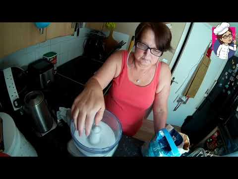 Making Caster & Icing Sugar