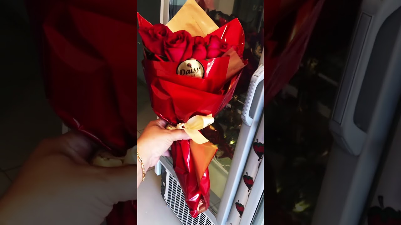 Buque ♥️Rosas e Ferrero Rocher