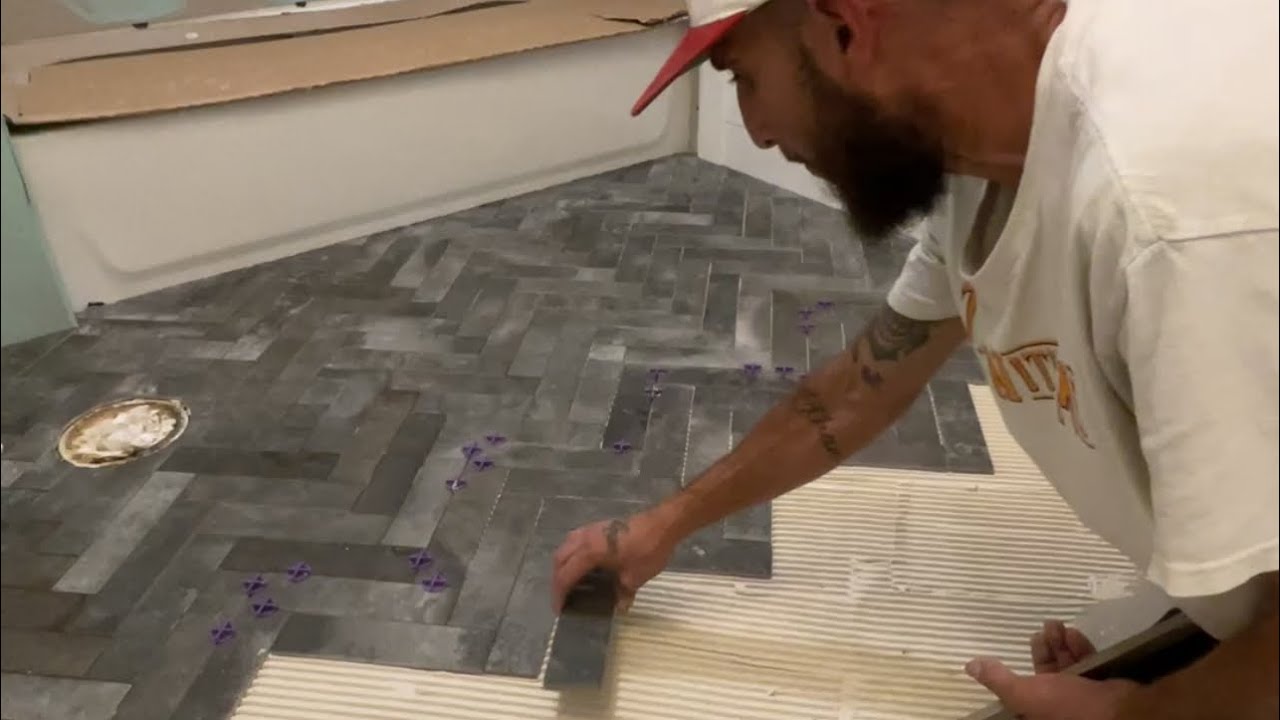 Herringbone Pattern Porcelain Subway Tile! Bathroom Floor Install #tilewithme #herringbone #tiles 