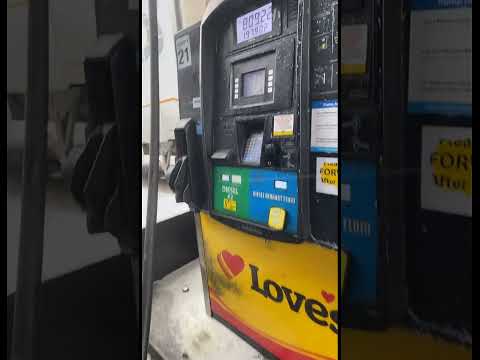 Big rig fuel stop: diesel prices and gallons#truckinglife #diesel #fuel #bigrig