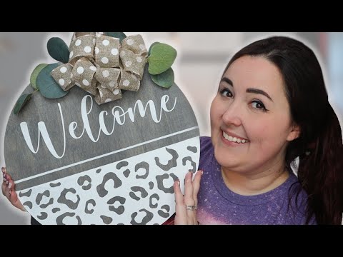 DIY Welcome Door Sign / How To Make a Stencil With a Cricut / Using Removable Vinyl to Make Stencils