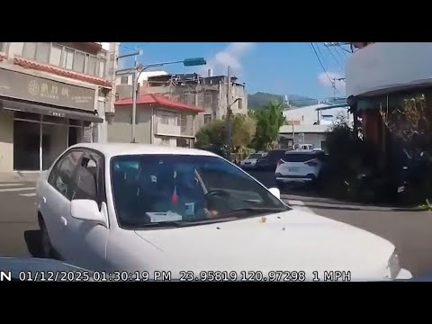 又一個閉著眼睛開車? | WoWtchout - 地圖型行車影像分享平台