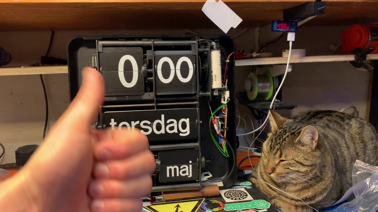 Bodet Flip Clock Rebuild on Hackaday - Date Skip