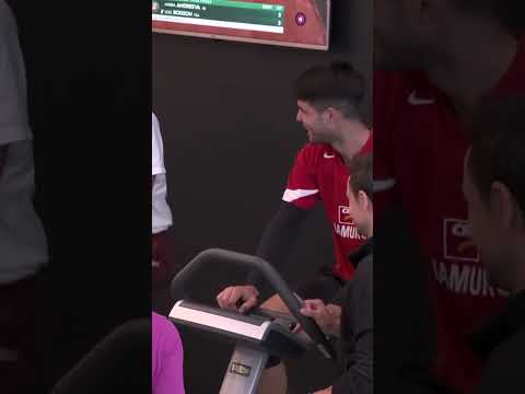 Carlos Alcaraz gets some wise words (and cardio) from John McEnroe π΄ββοΈπΎ