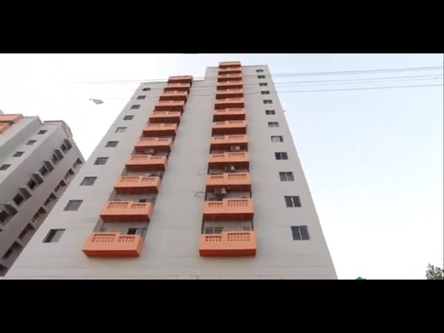 Prime Location Flat Of 1400 Square Feet In Grey Noor Tower & Shopping ...