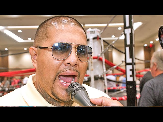 Canelo Alvarez is tagged a "killer" and "best fighter"