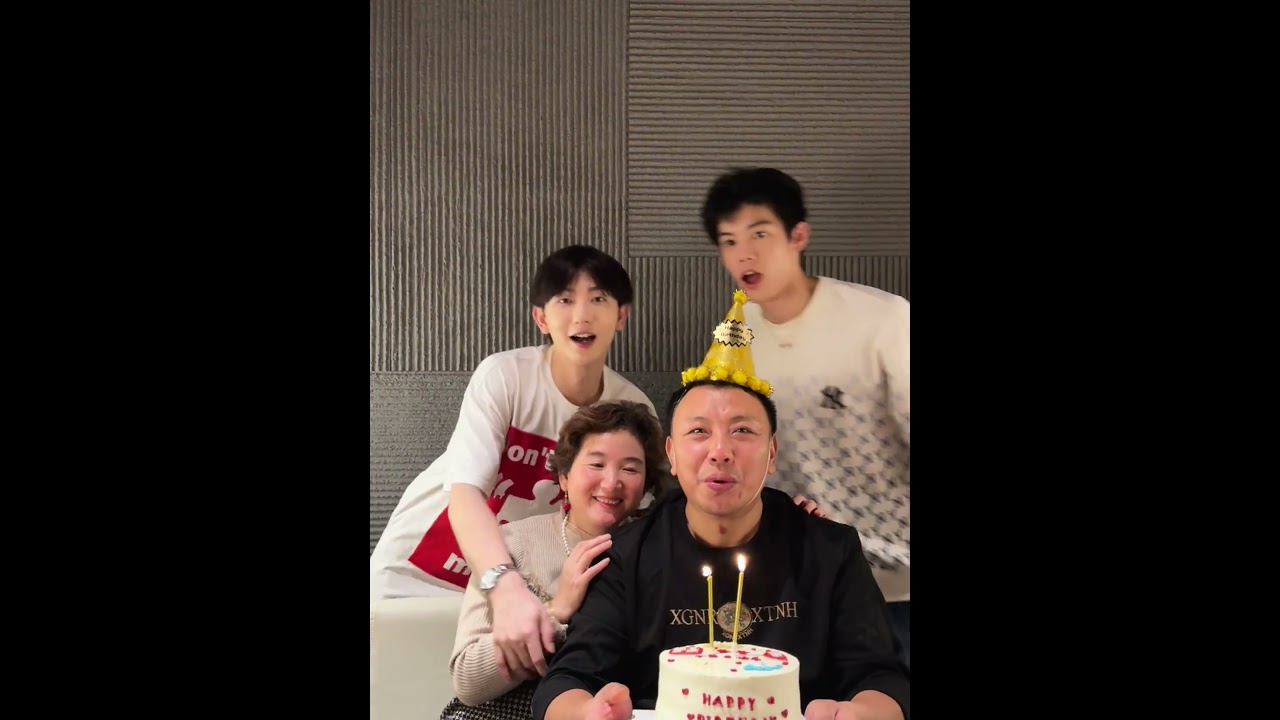 Happy and sweet family 🥰 | Chen Lv & Liu Cong #bl #jenvlog #đammỹ #chenlv #liucong - BL Couple