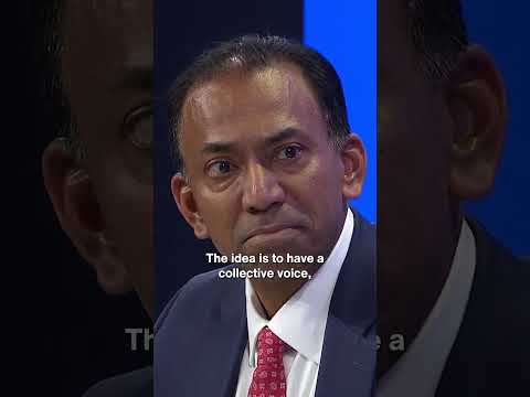 Streamlined regulations for the use of AI? #Davos2025 #WorldEconomicForum #PaulaIngabire