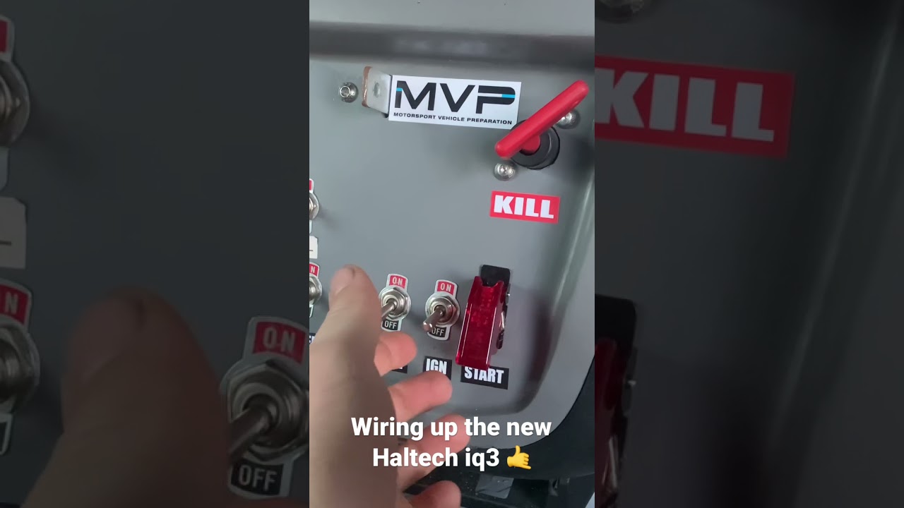 Haltech iq3 digital race dash!