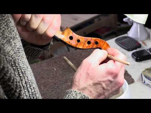 Luthier