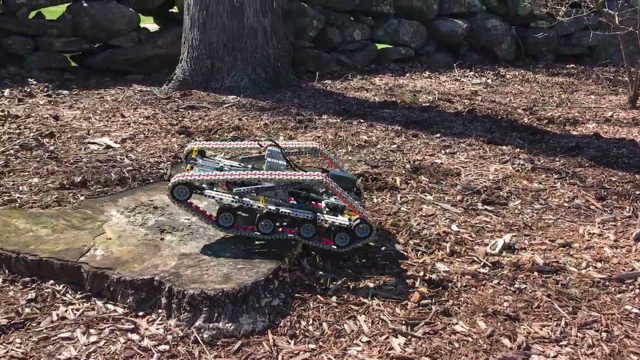Lego R/C Tank prototype
