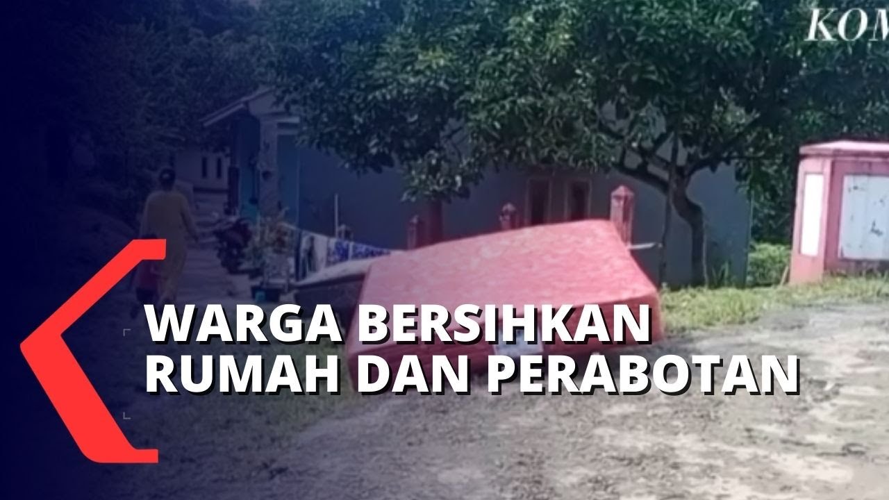 Warga Rangkasbitung Mulai Bersihkan Perabotan Usai Rumahnya Terendam Banjir