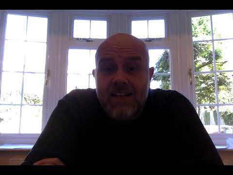 Sign language bonobo style – Bonobo Experience