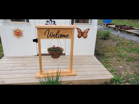 DIY Easy Woodworking Projects // Welcome Flower Stand