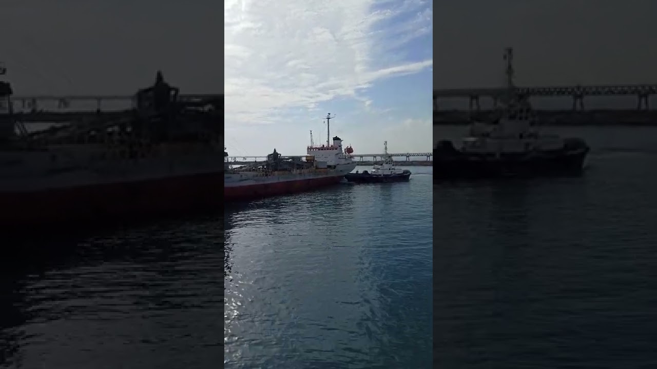 CEMENT COURIER. Berthing Operations with Tugboat. #sea #port #tugboat #shifting #berthing