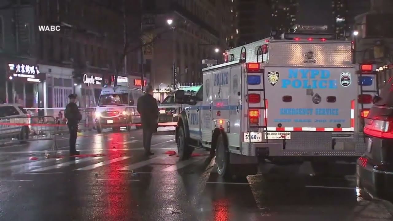 3 NYPD officers injured in machete attack near NYE celebration in Times Square, officials say
