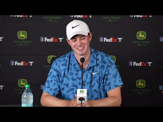 "It was pretty laid back" - Davis Thompson shares his experience in the 'Trophy House' that may ...