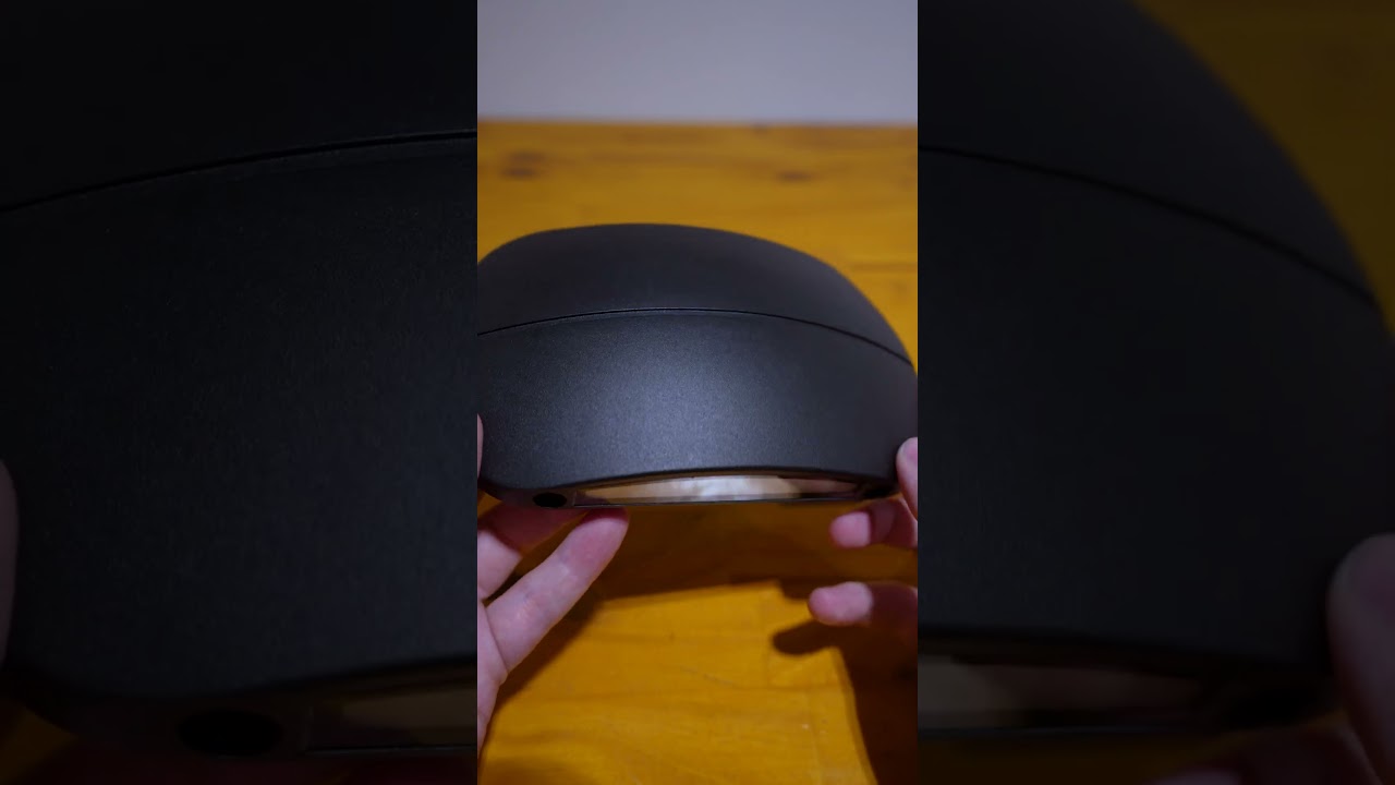 This is what the Bidirectional Outdoor LED Wall Light looks like in action 👀✨