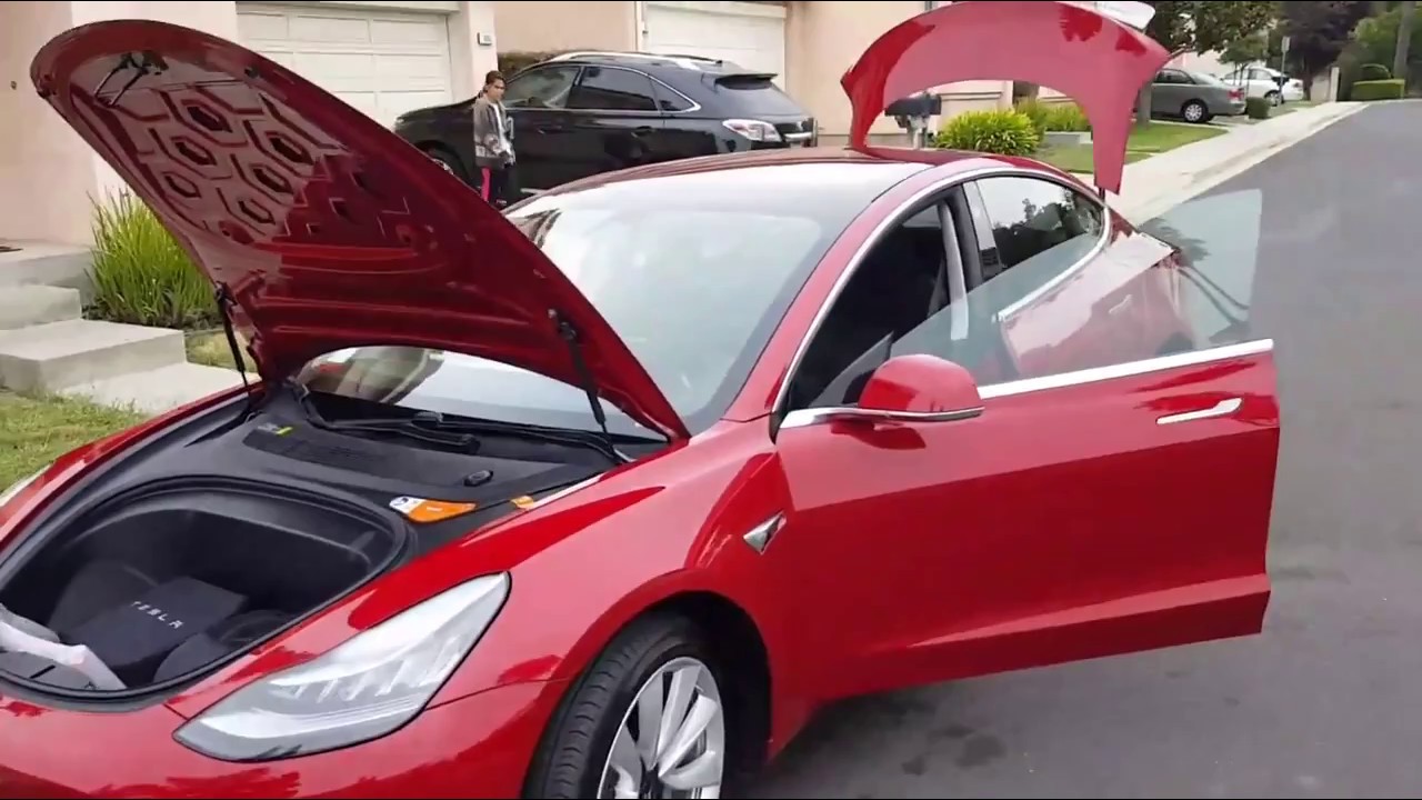 Tesla Model 3 Walkaround Clip Shows Huge Storage Space Both Front and ...